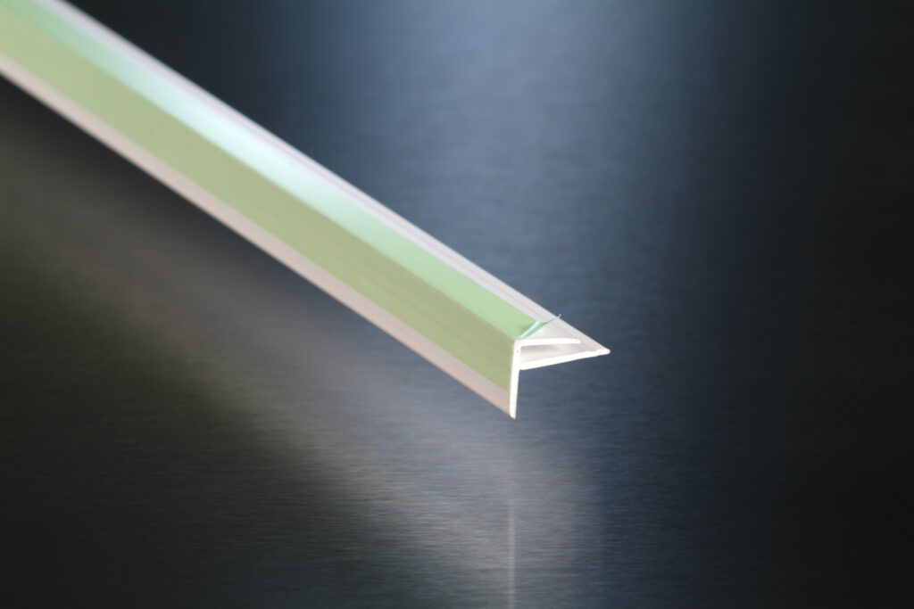 10ft External Corner White - Rockwell Building Plastics