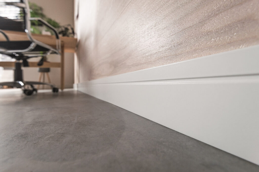 Evera MDF Skirting Board White 100mm x 2.4m long - Rockwell Building ...